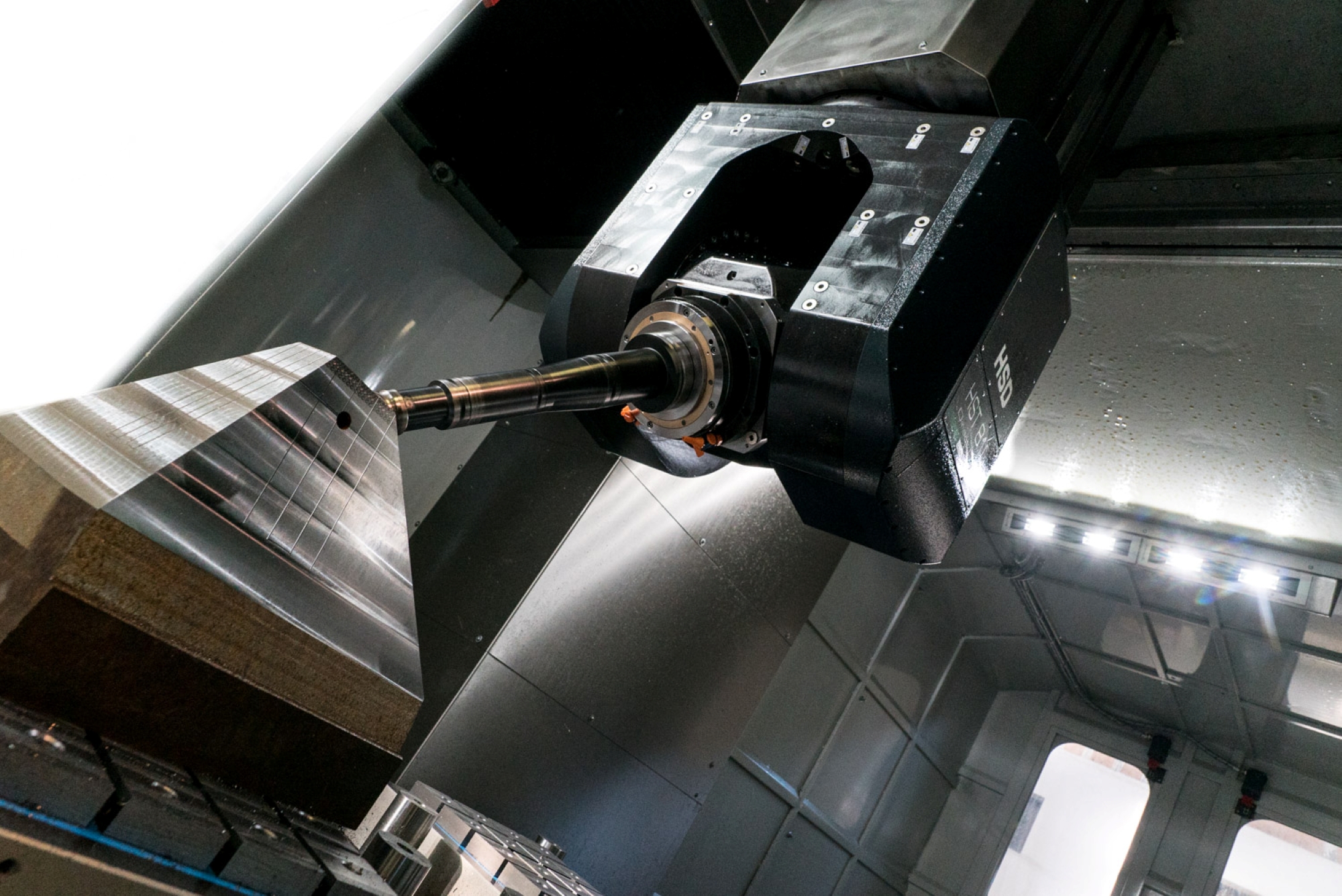 System solutions from HSD on the EMO